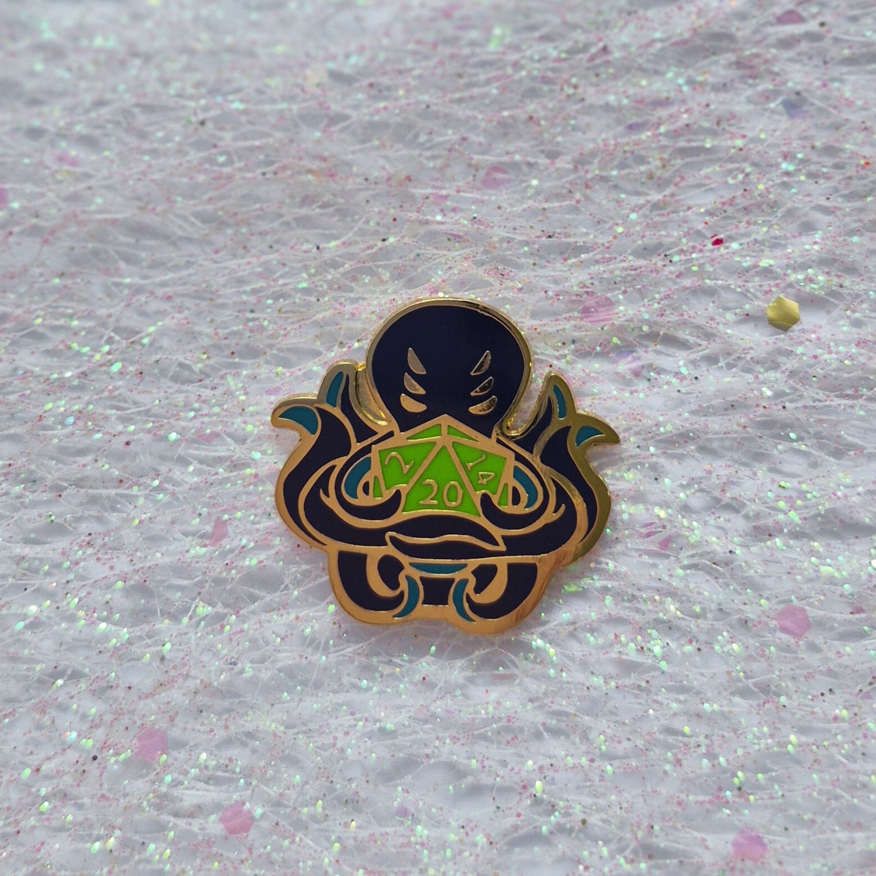 Cthulhu D20 Enamel Alloy Pin – Oziko Stationery Store